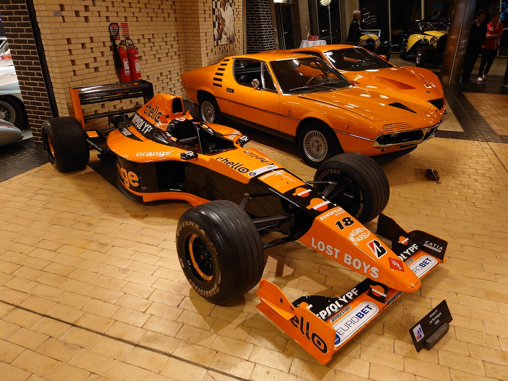 Motorsporten.dk - Formel 1 - Strøjer Samlingen præsenterer - Optakt til 2024 Formel 1 sæsonen